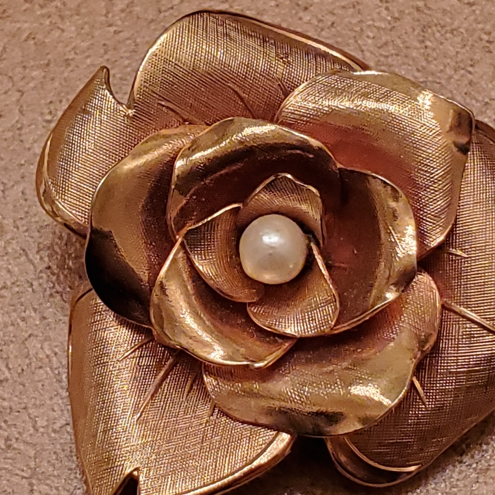 Coro Rose Brooch - Gem